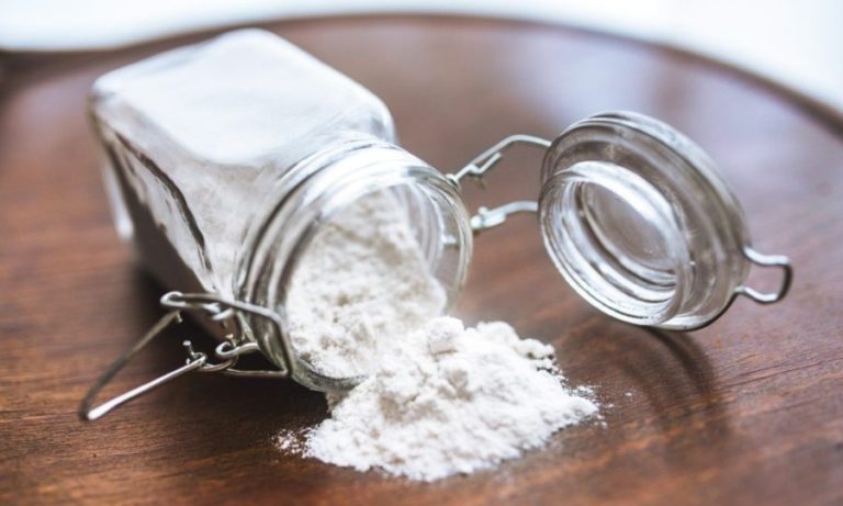 8 Best Powdery Fragrances For Men